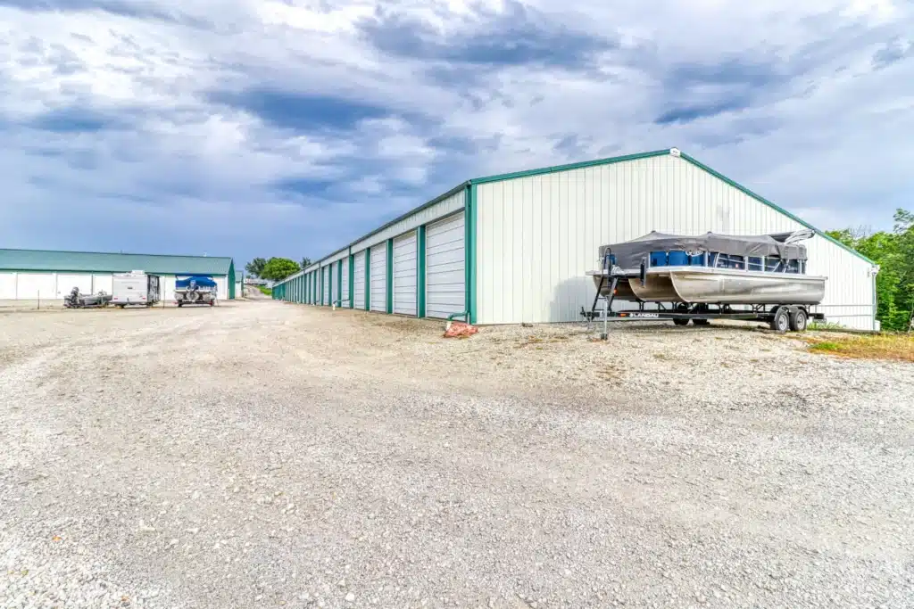 RV & Boat Storage in Smithville, MO at 18316 Collins Rd - RecNation Storage